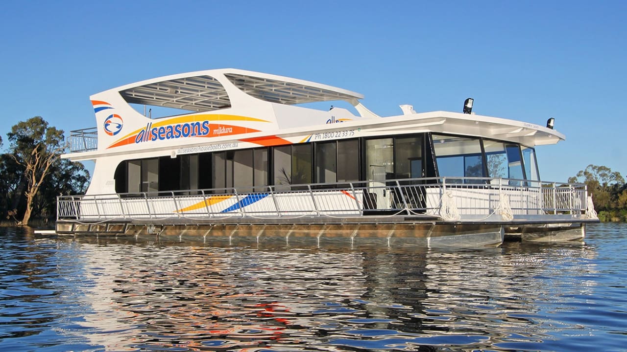 All Seasons Houseboats | Green Travel Guide